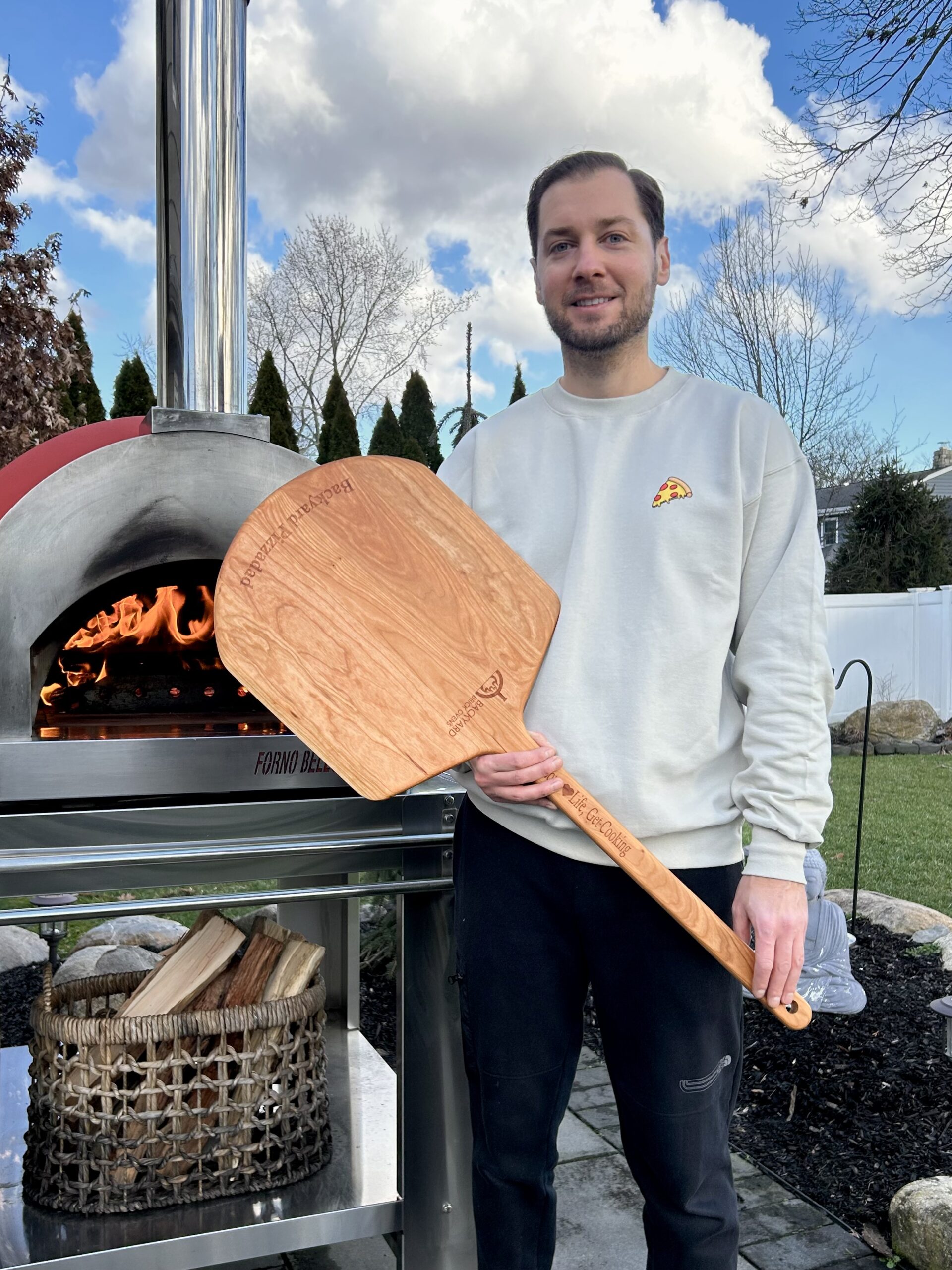 Backyard Pizza Dad – LET’S MAKE SOME PIZZA